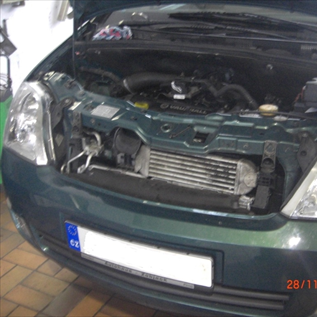 Fahrzeug Raucht Swarz im LL und bei Fahrt :: FCD.eu