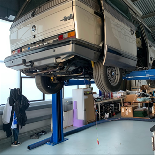 Při startu se sporadicky nechce převalit přes kompresi :: FCD.eu